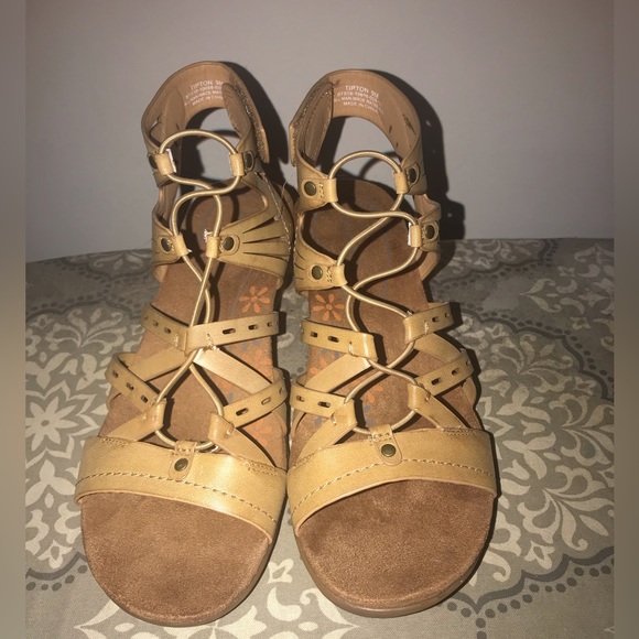 BareTraps | Shoes | Bare Traps Super Cute And Extremely Comfortable ...